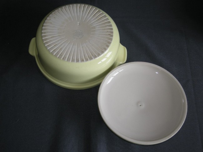 Servies de Sphinx parafeu pastelgeel dekschaal nr. 3 hoog Servies